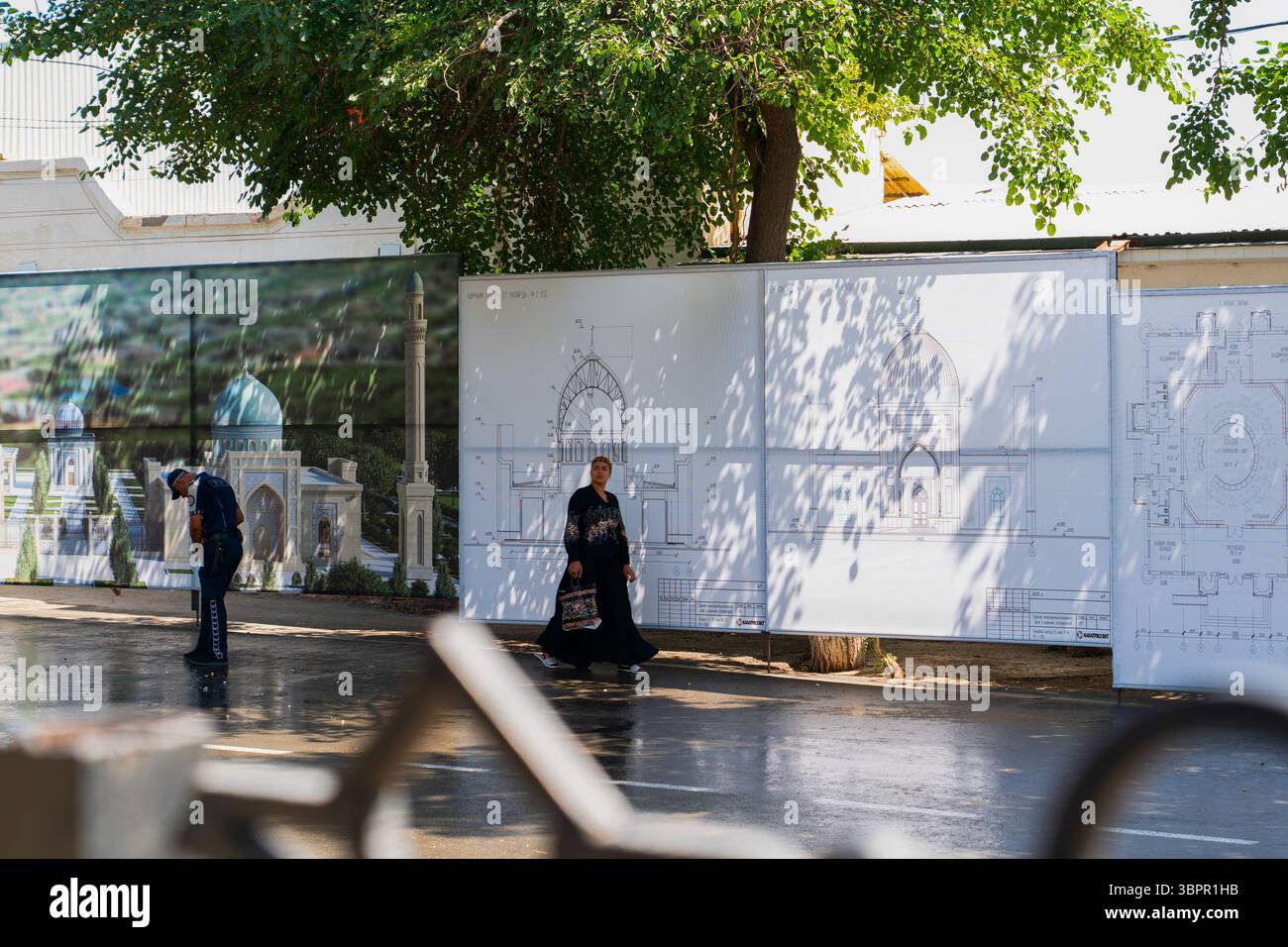 Samarkand, Uzbekistan - May 28, 2025: Daily life in the street Stock ...