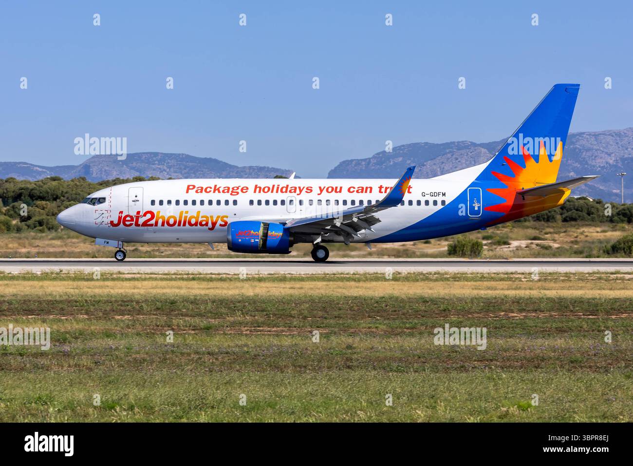 Jet2 Boeing 737-300 Flugzeug Flughafen Palma de Mallorca in Spanien ...