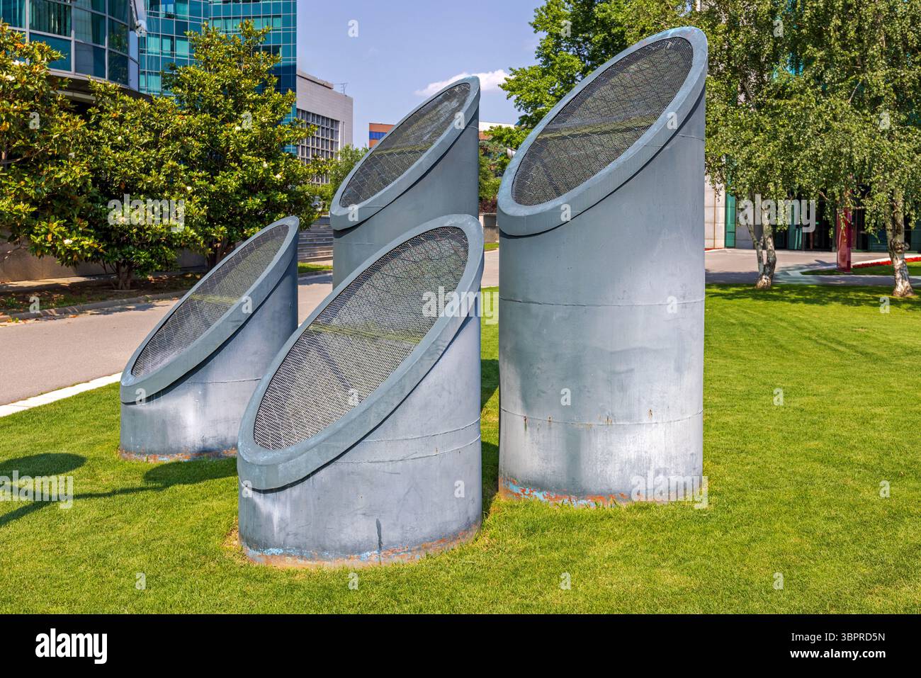 Open air metro hi-res stock photography and images - Alamy
