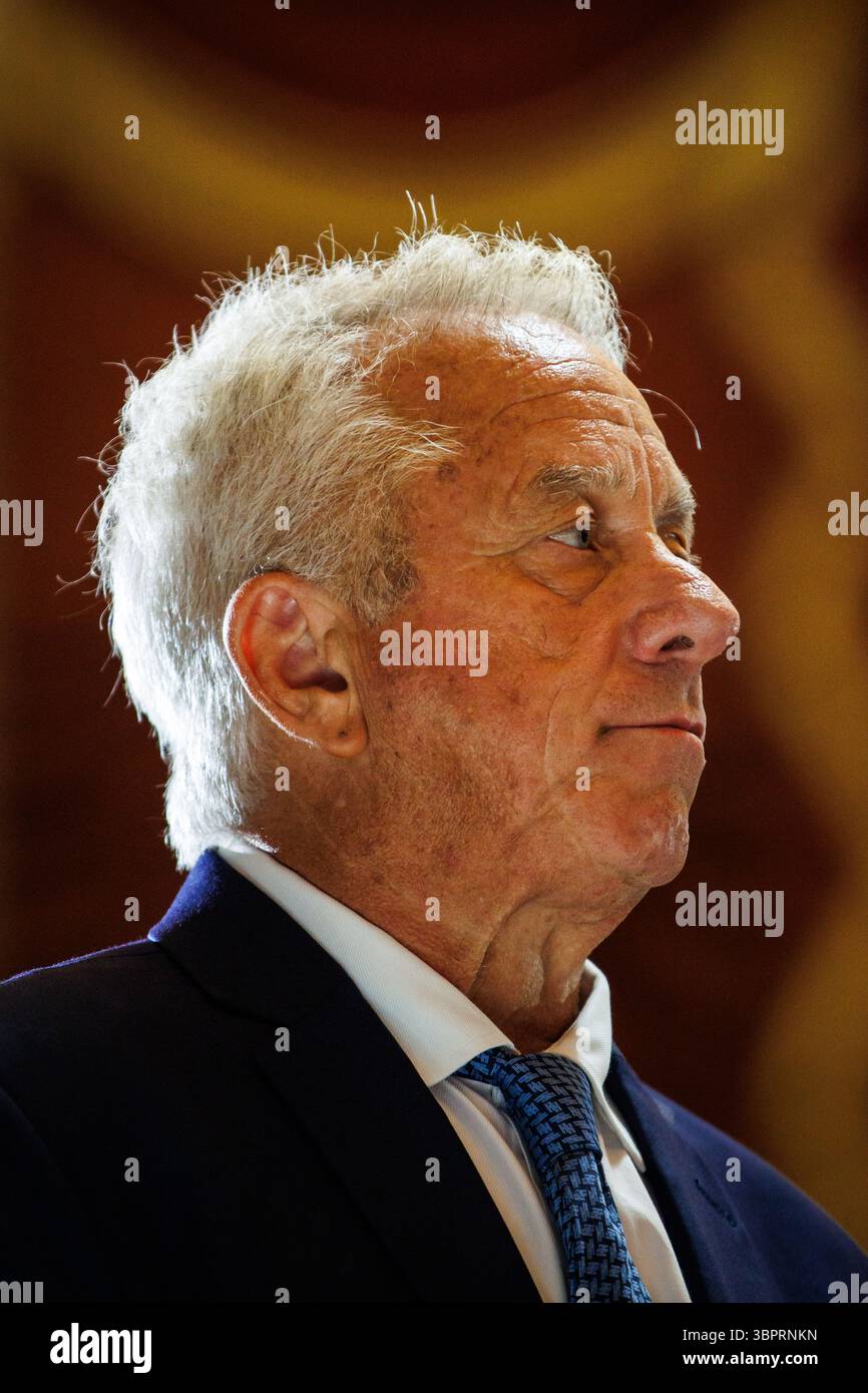American cyclist Greg LeMond listens during his Congressional Gold ...