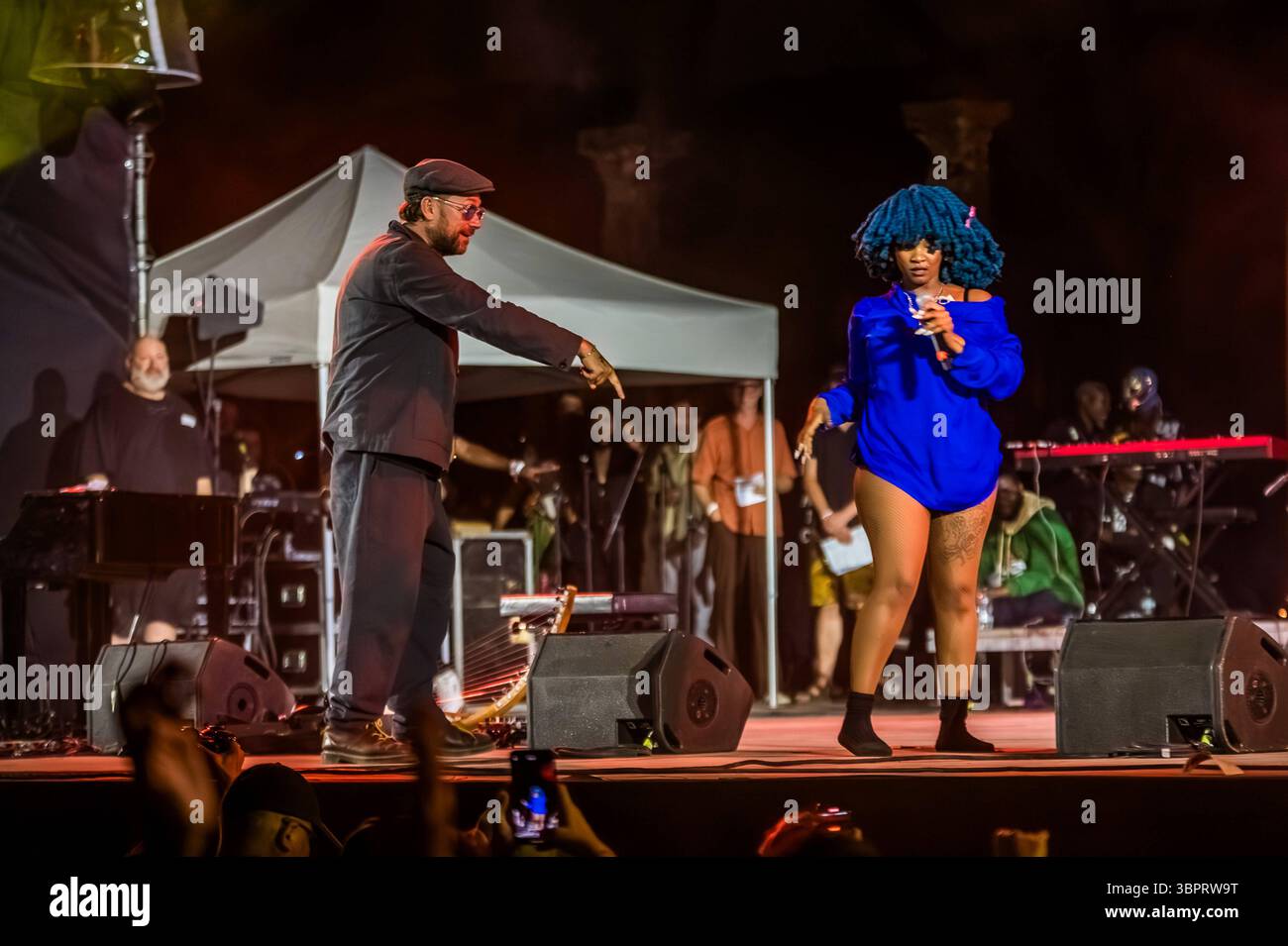 Music Concert - Africa Express - Live in Rome Damon Albarn with Africa ...