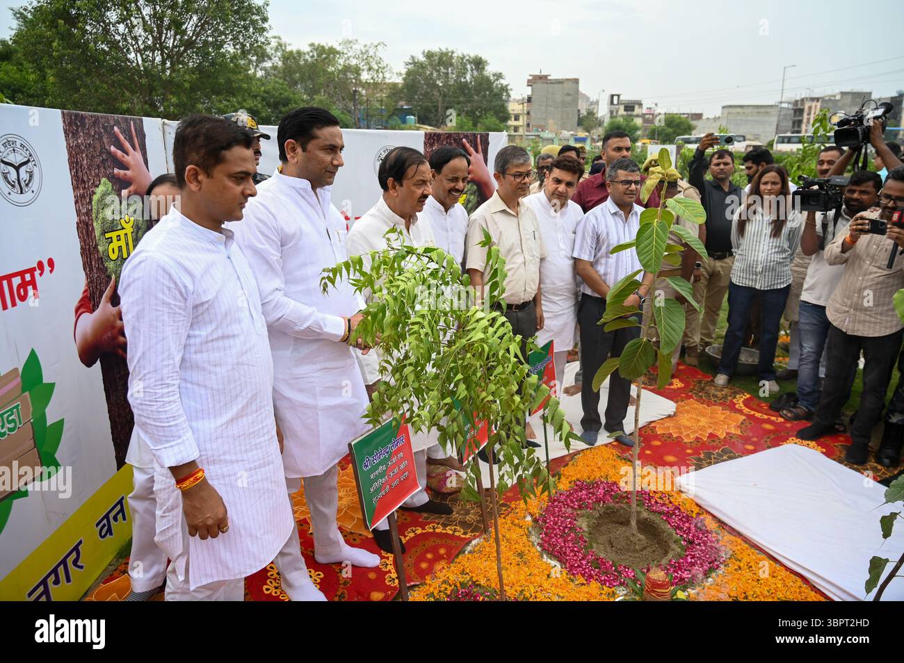 Noida, India. 09th July, 2025. NOIDA, INDIA - JULY 9: School students ...