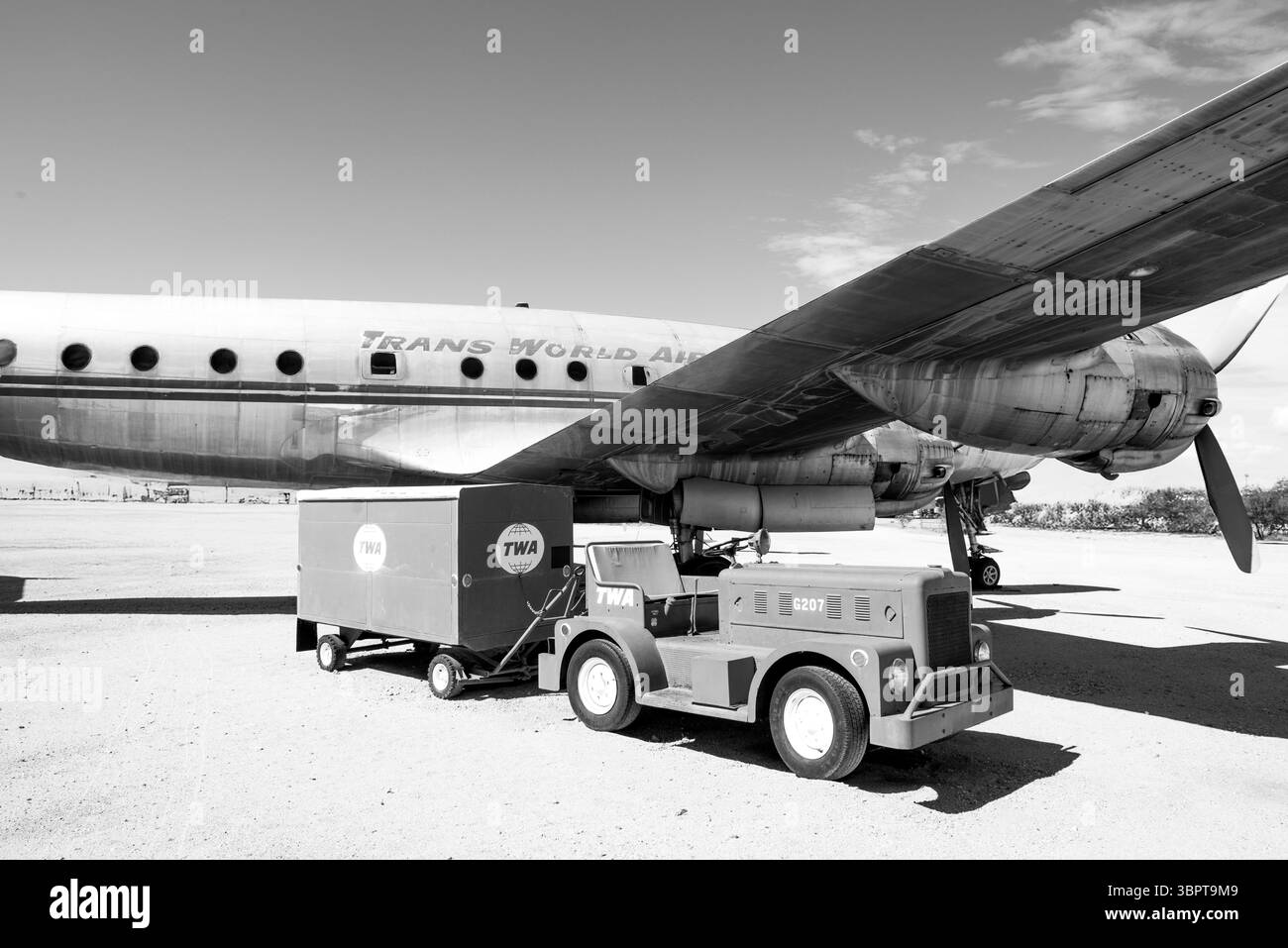 Lockheed constellation hi-res stock photography and images - Alamy