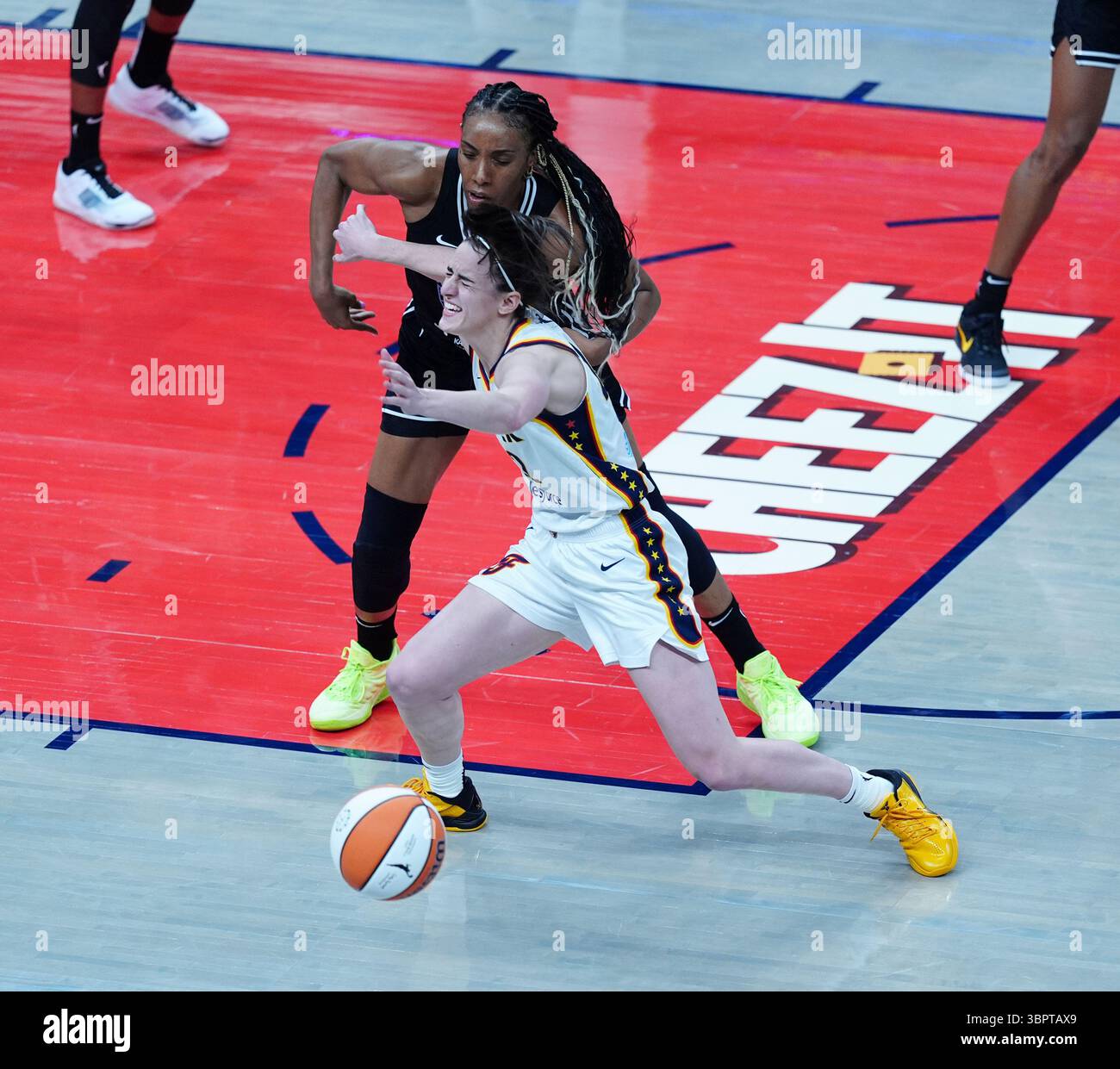 INDIANAPOLIS, IN - JULY 09: Indiana Fever guard Caitlin Clark (22) is ...