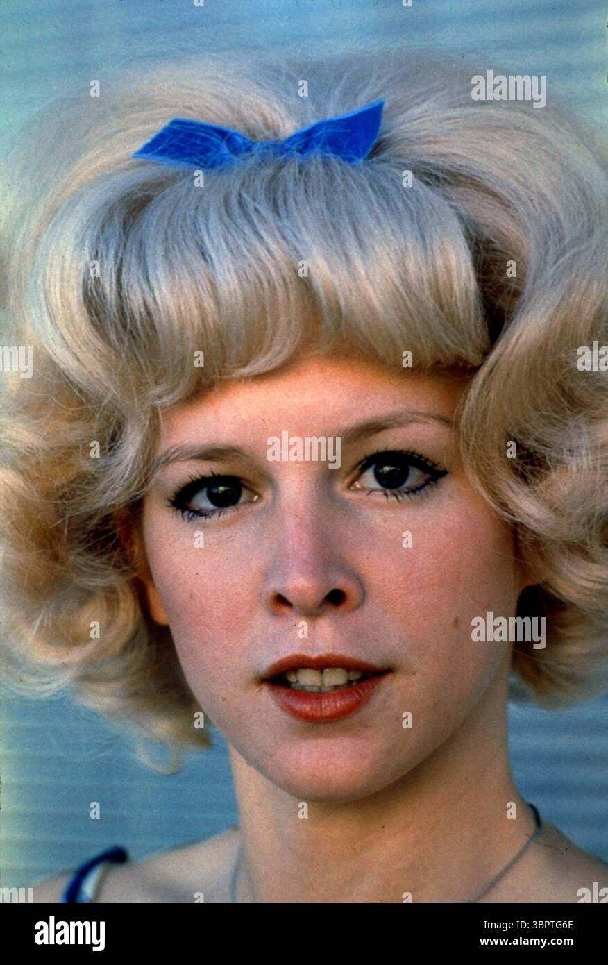 Studio Publicity Still: "American Graffiti" 1973 Candy Clark / File ...
