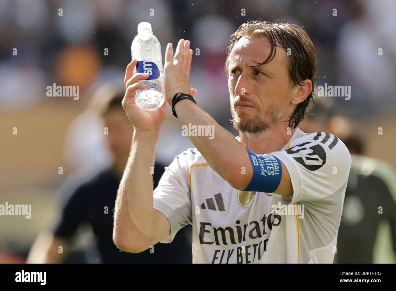 Real Madrid's Luka Modric applauds after the Club World Cup semifinal ...
