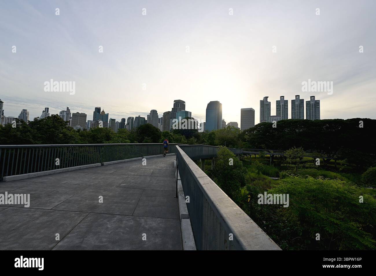 Elevated walkways hi-res stock photography and images - Alamy