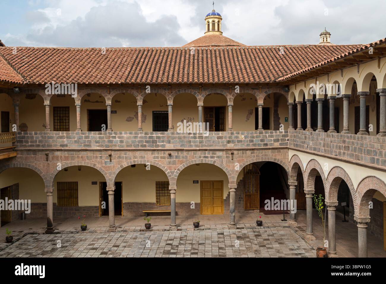 Casa Concha or Museo Machu Picchu at Cusco, Perú Stock Photo - Alamy