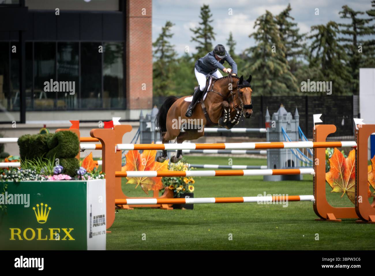 Spruce meadows international ring hi-res stock photography and images ...