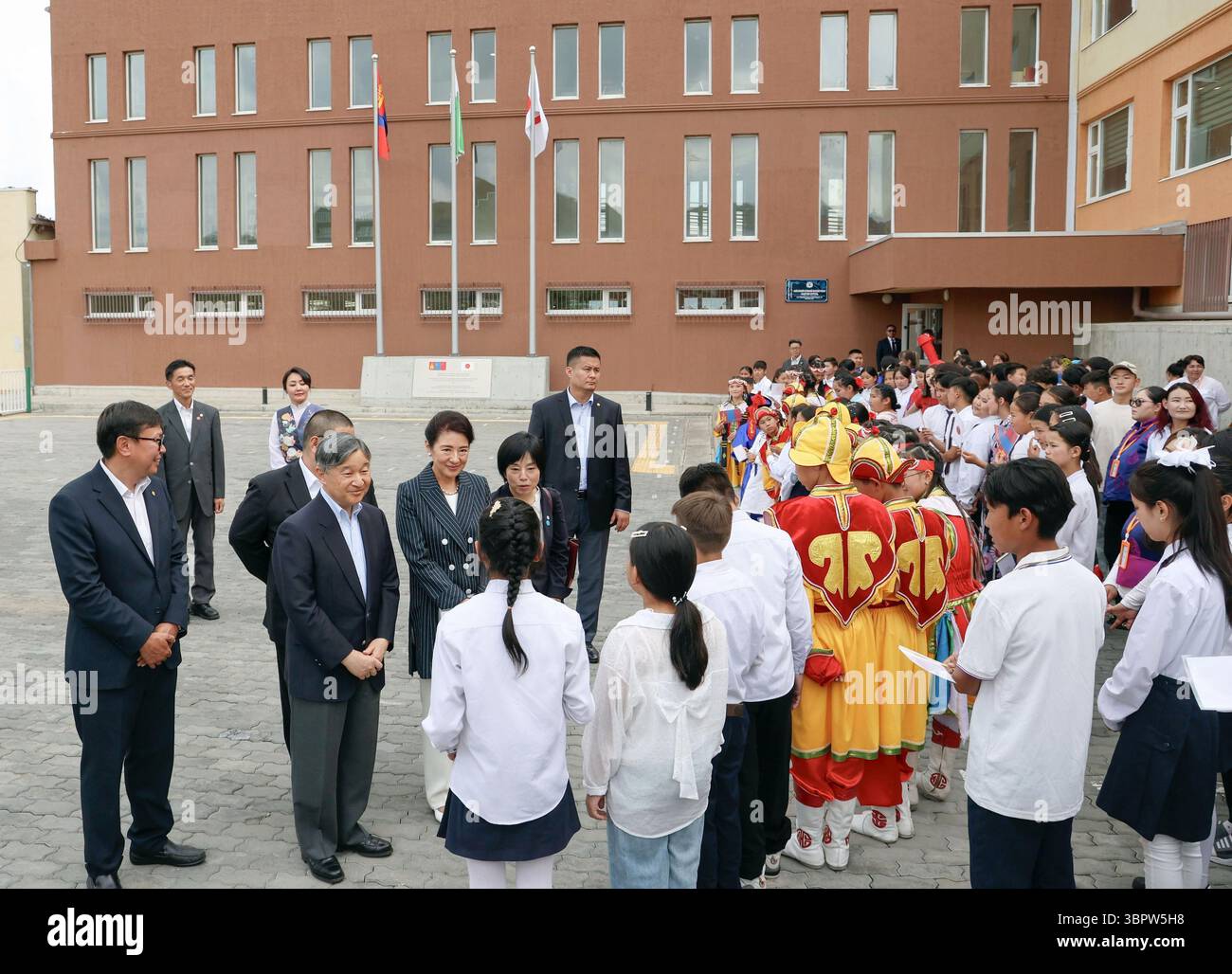 Japanese Emperor Naruhito (2nd from L) and Empress Masako talk to ...