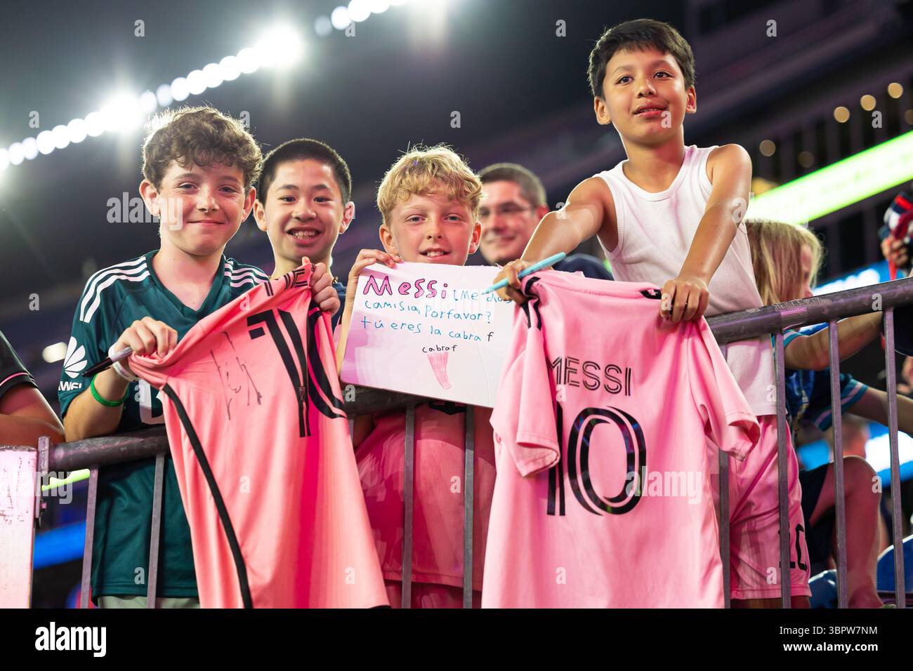 Messi young hi-res stock photography and images - Alamy