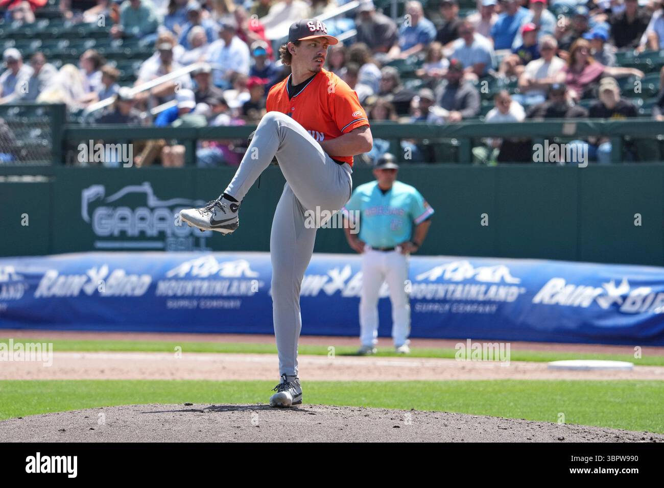 June 222025: Sacramento pitcher Trent Harris (51) throws a pitch during ...