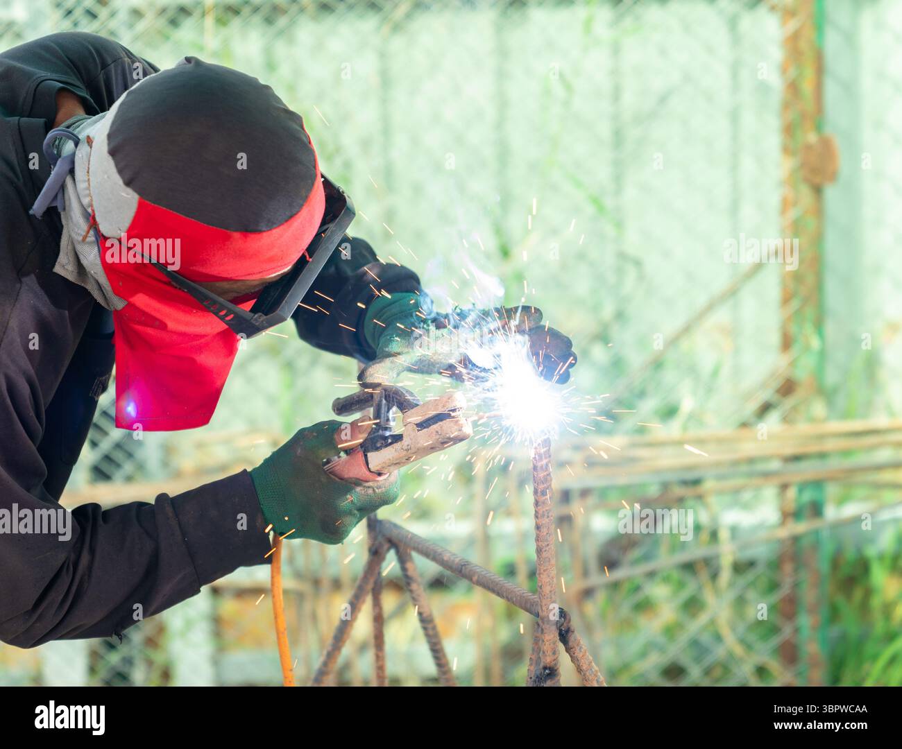 Rebar welding hi-res stock photography and images - Alamy