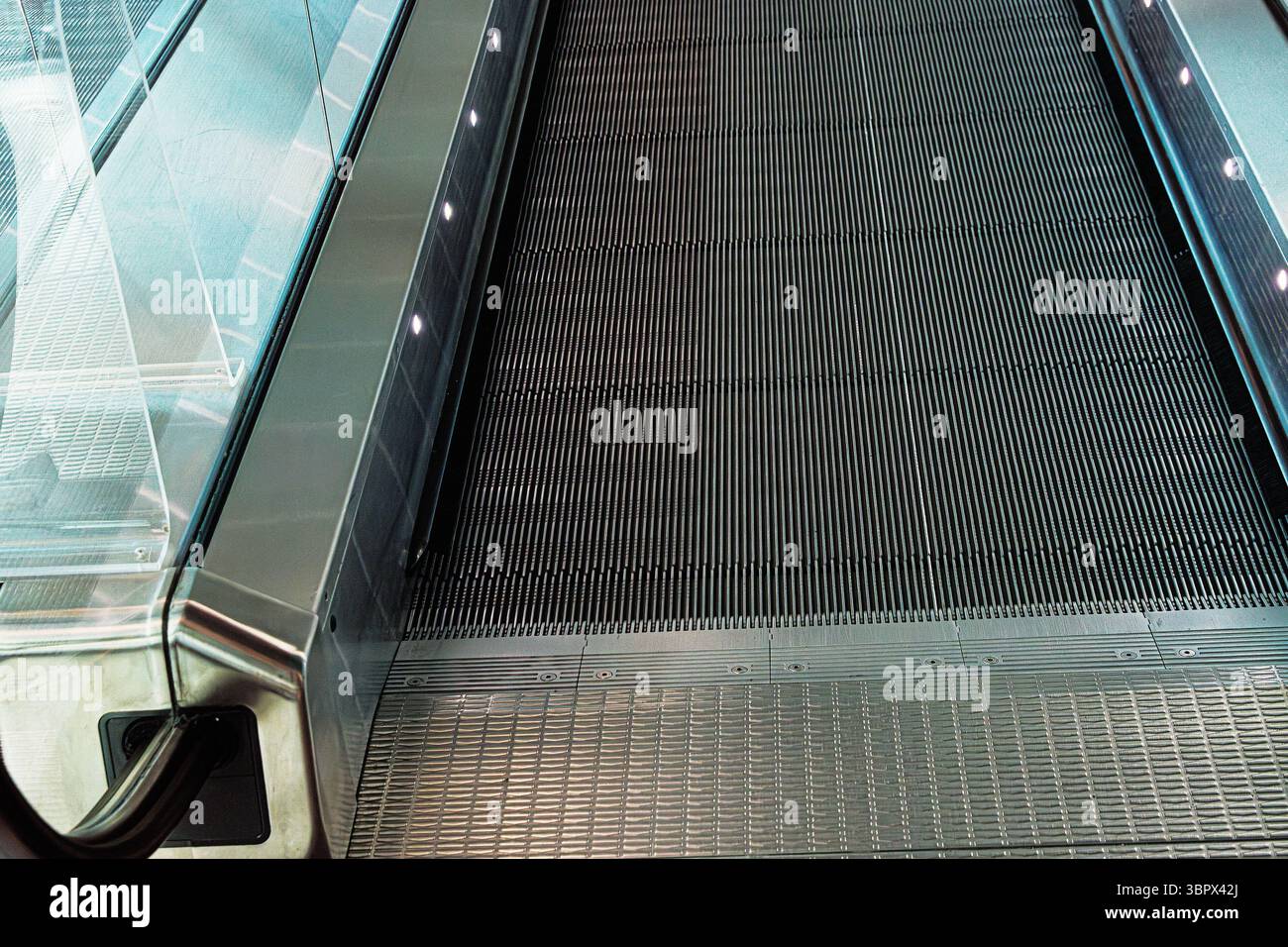 Stair tread silver hi-res stock photography and images - Alamy