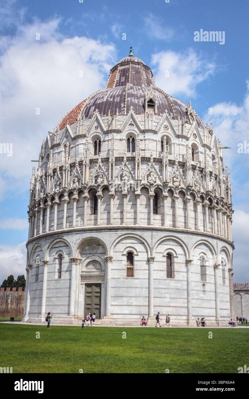 Beauty of gothic architecture hi-res stock photography and images - Alamy