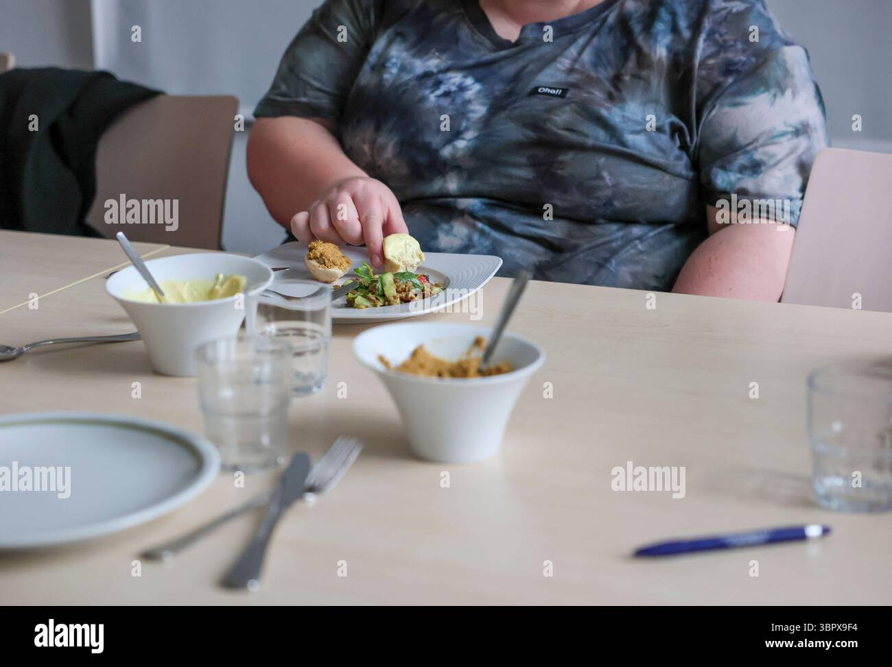 Morbidly obese woman hi-res stock photography and images - Alamy