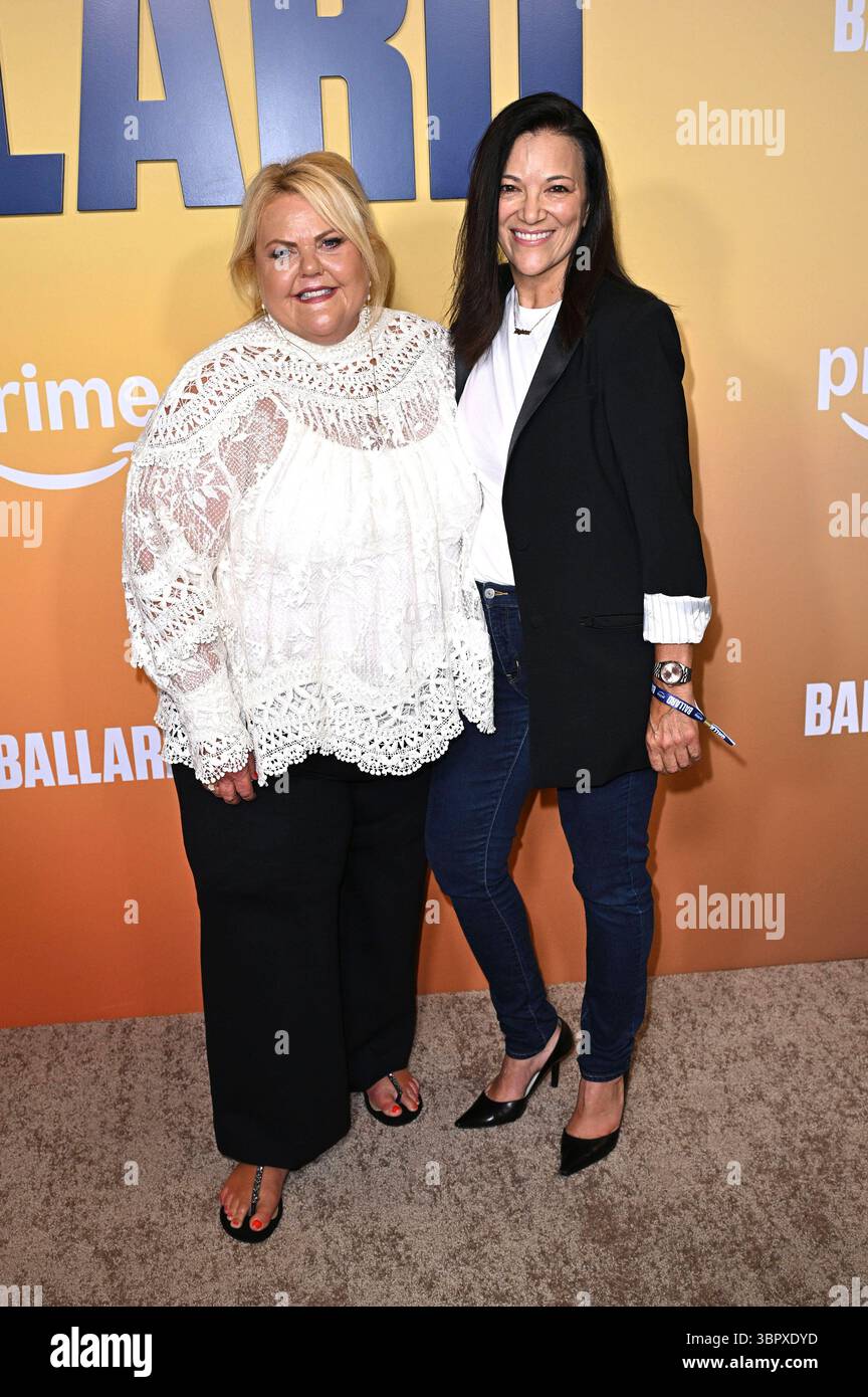 Trish Hofmann und Mitzi Roberts bei der Premiere der Amazon Prime Video ...