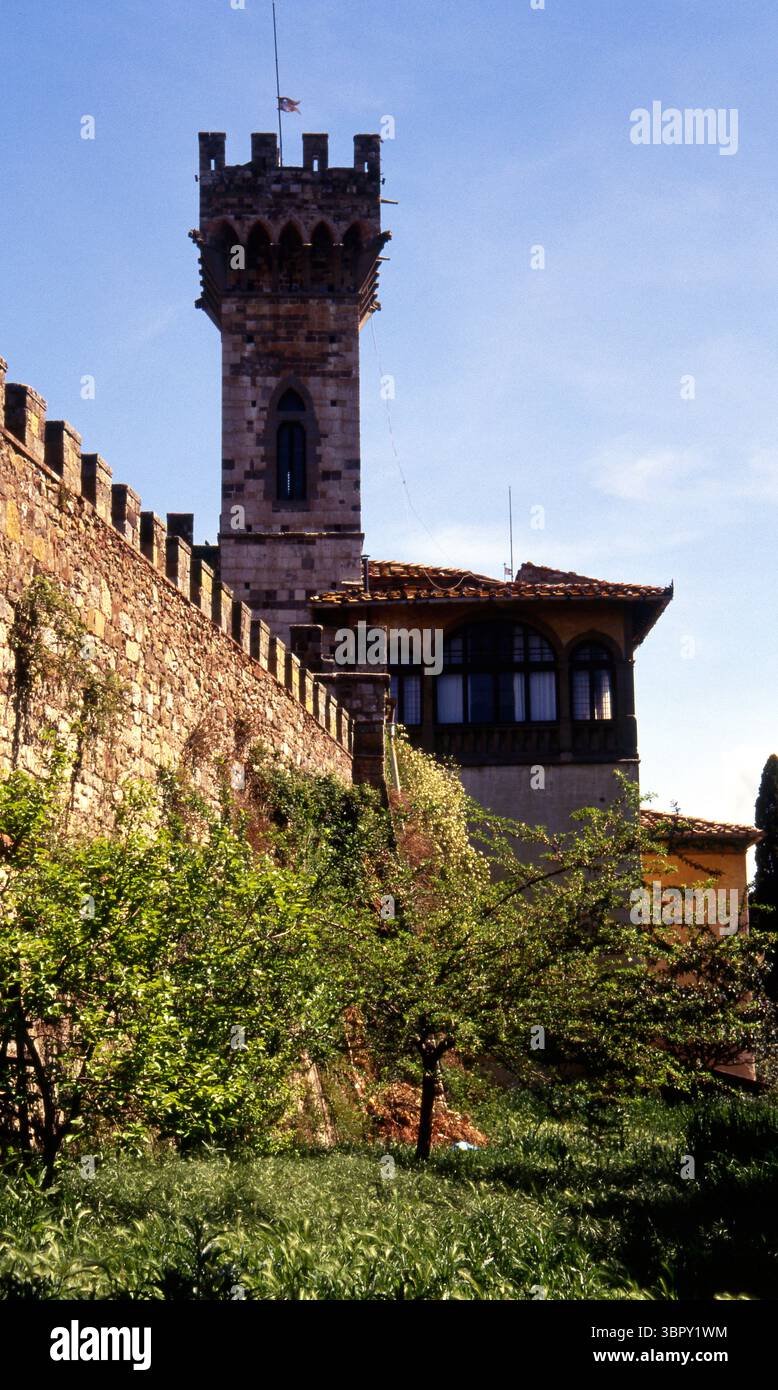 Badia a passignano abbey hi-res stock photography and images - Alamy