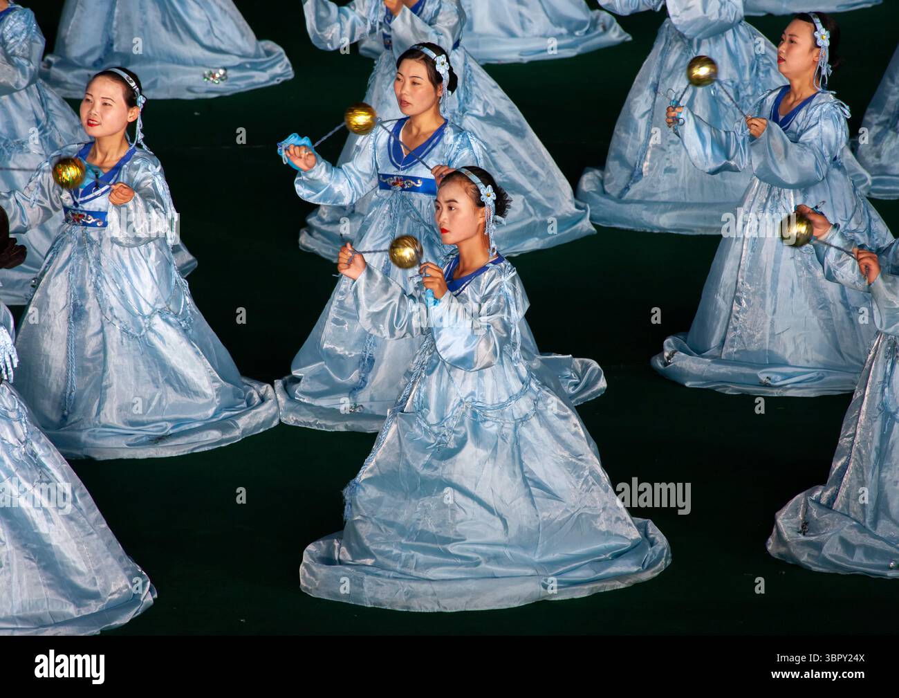 Women dancing in choson-ot during the Arirang mass games, DGC ...