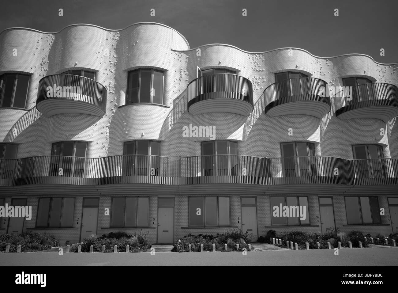 The Shoreline housing development on Folkestone beach, Folkestone, Kent ...