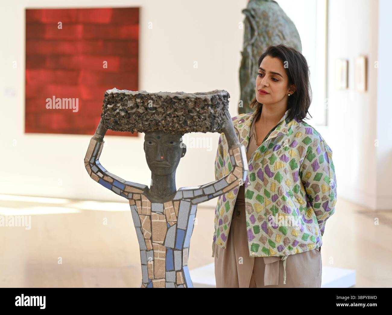 A preview of the new exhibition at Philips COSSING BORDERS , Modern Art ...