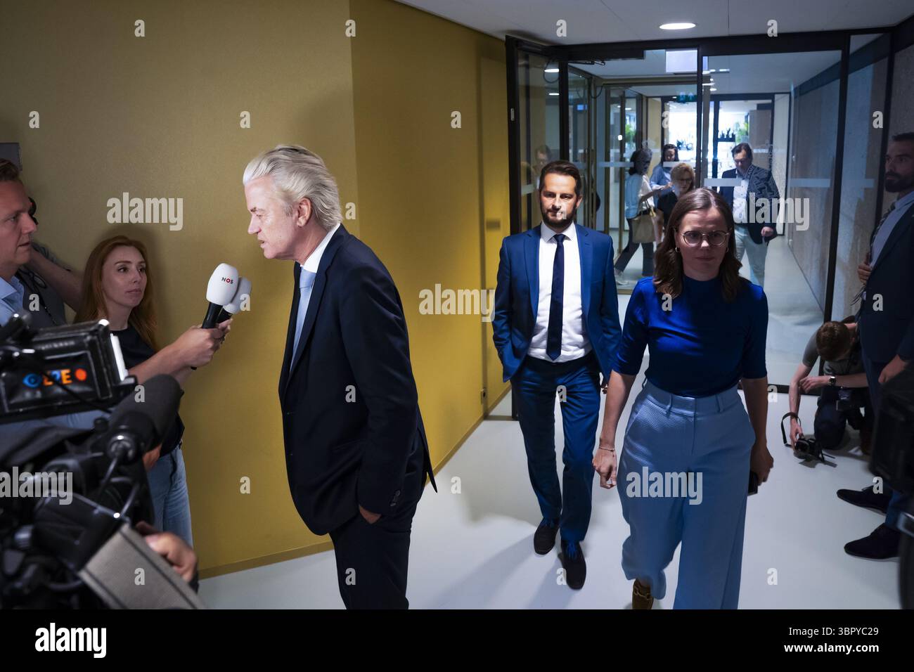 DEN HAAG - Geert WIlders (PVV) and Mirjam Bikker (ChristenUnie) after a ...