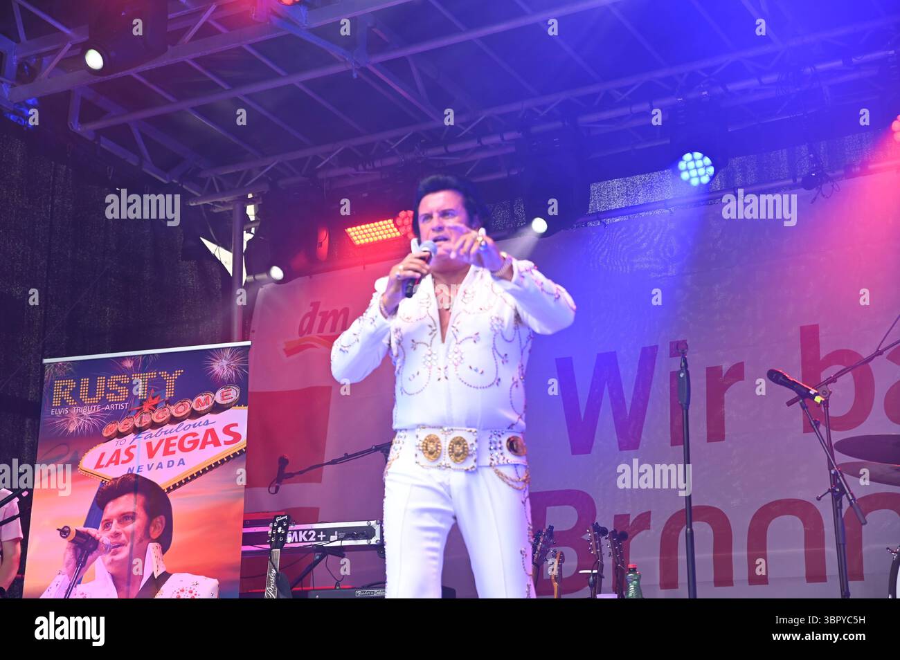 Rusty, Elvis Impersonator, Elvis Presley Show, Rudolf Stumbecker, 2025 ...