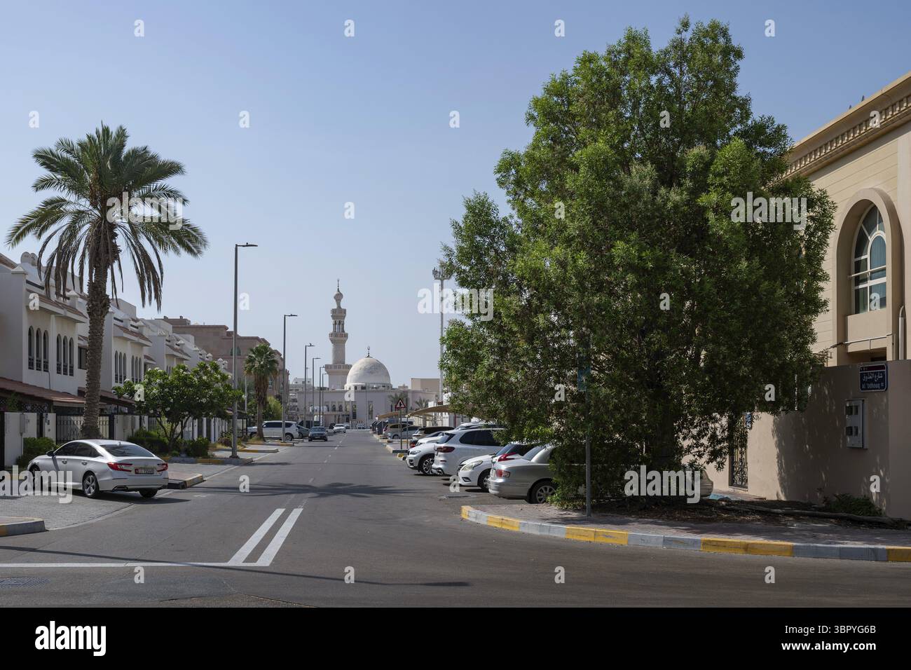 Residential neighbourhood mosque, Abu Dhabi, United Arab Emirates Stock ...