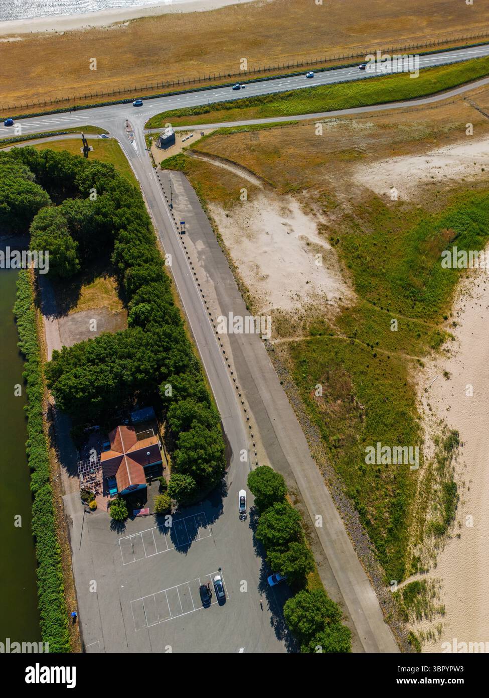 Aerial view narrow dam causeway hi-res stock photography and images - Alamy