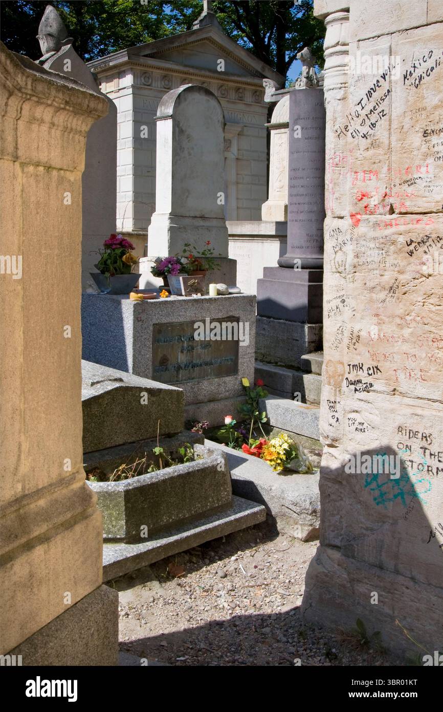 France. Ile De France. Paris. Pere Lachaise Cemetery. Jim Morrison ...