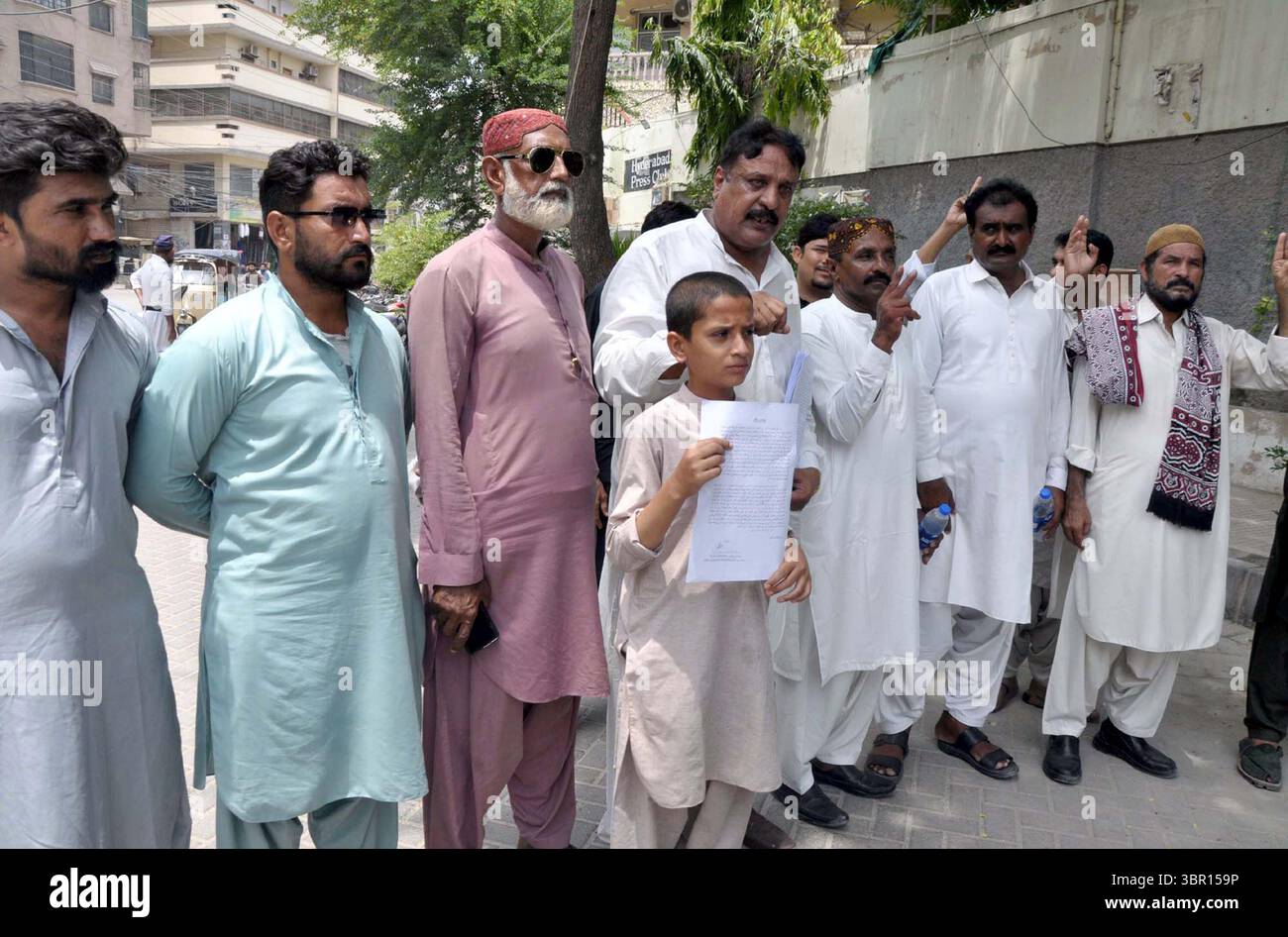 Residents of Kotri are holding protest demonstration against high ...