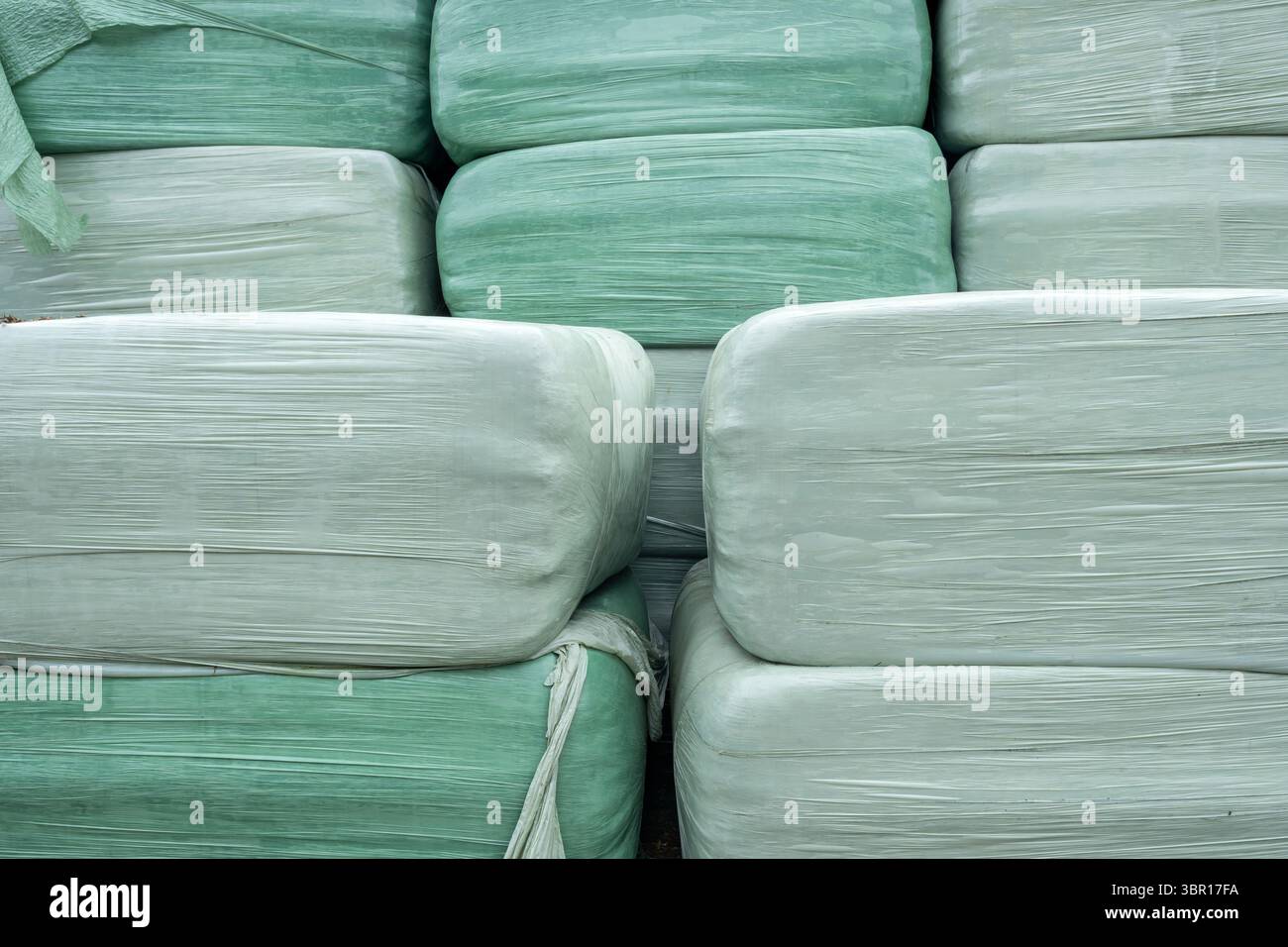 Wrapped bale hi-res stock photography and images - Alamy