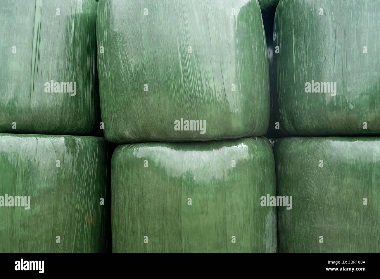 Wrapped bale hi-res stock photography and images - Alamy