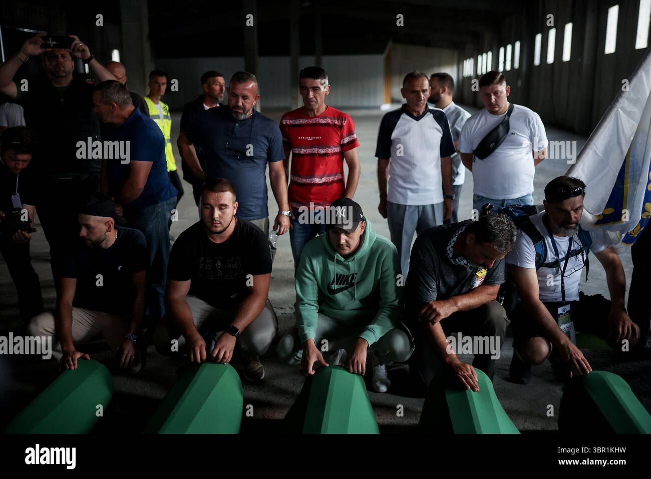 The coffins of the found war victims from the 1990s were taken to the ...