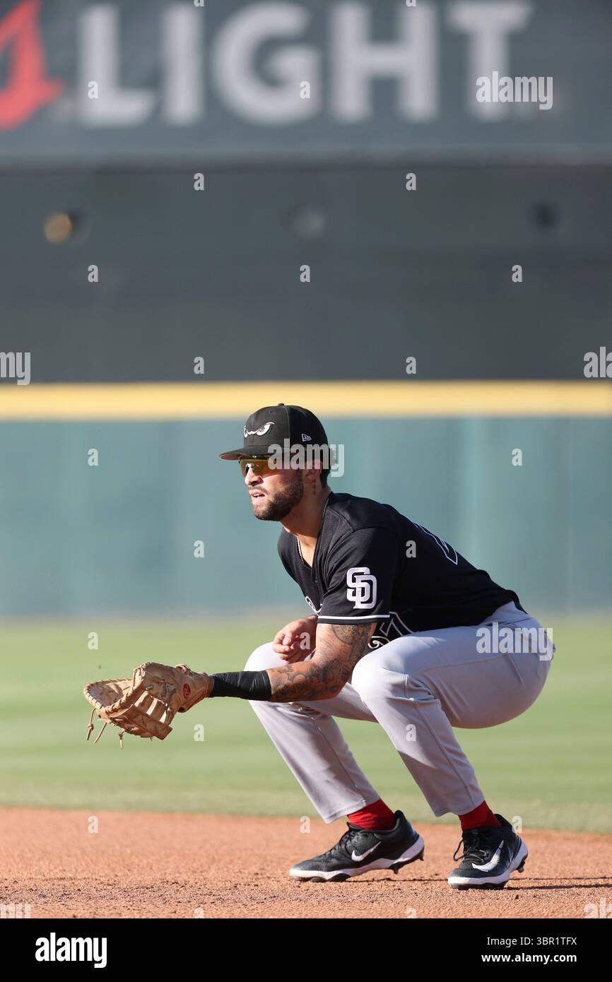 Lamar King (27) of the Lake Elsinore Storm in the field against the ...