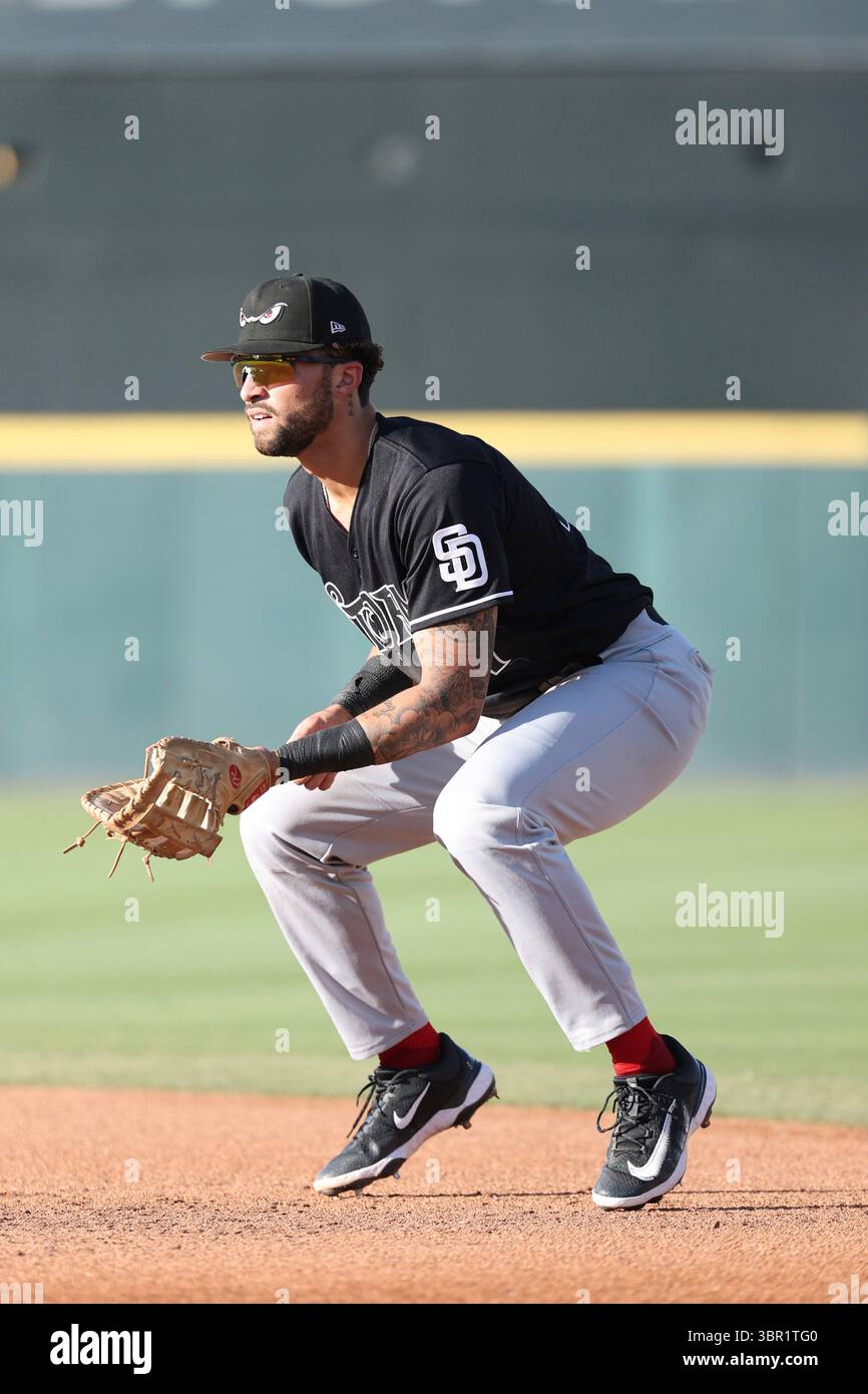 Lamar King (27) of the Lake Elsinore Storm in the field against the ...