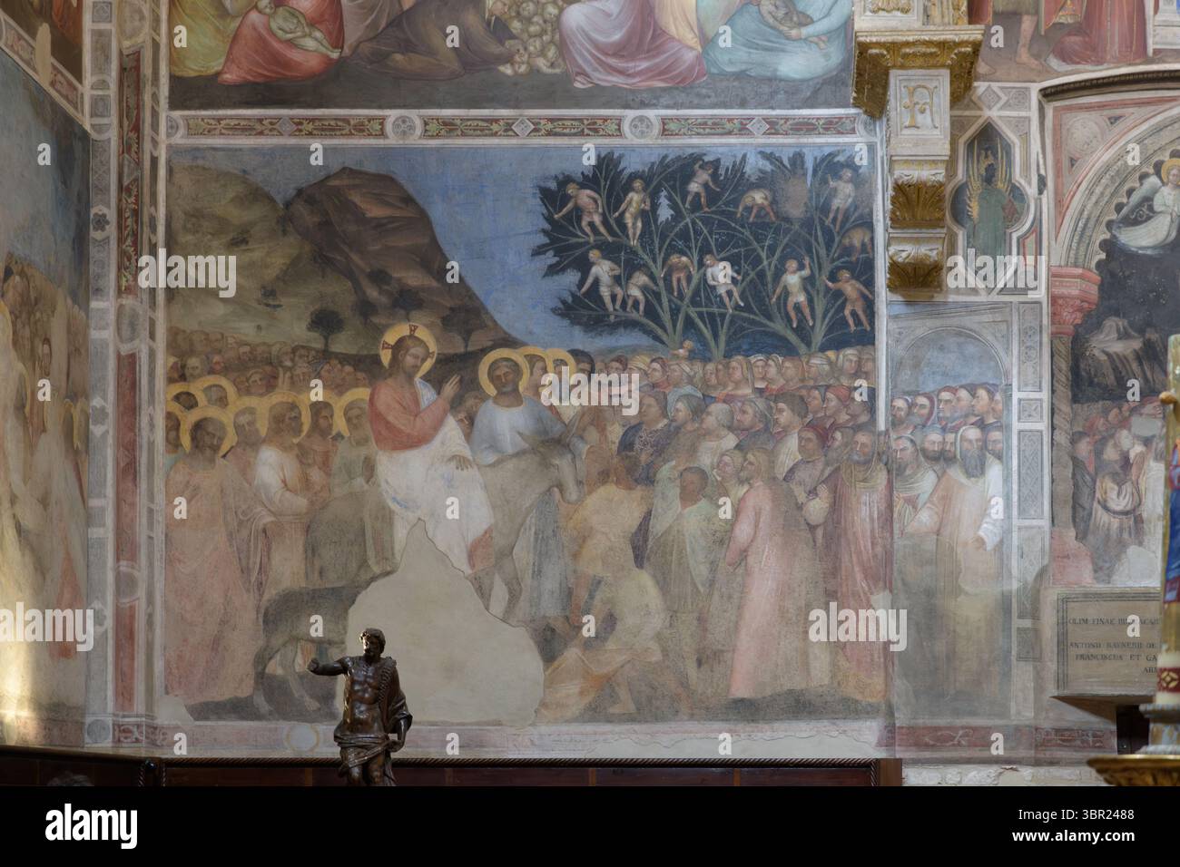 Fresco cycle by Giusto de' Menabuoi in Padua Baptistery, Italy ...