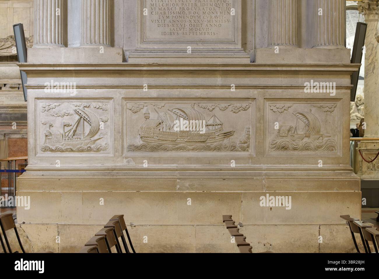 Maritime memorial motifs hi-res stock photography and images - Alamy