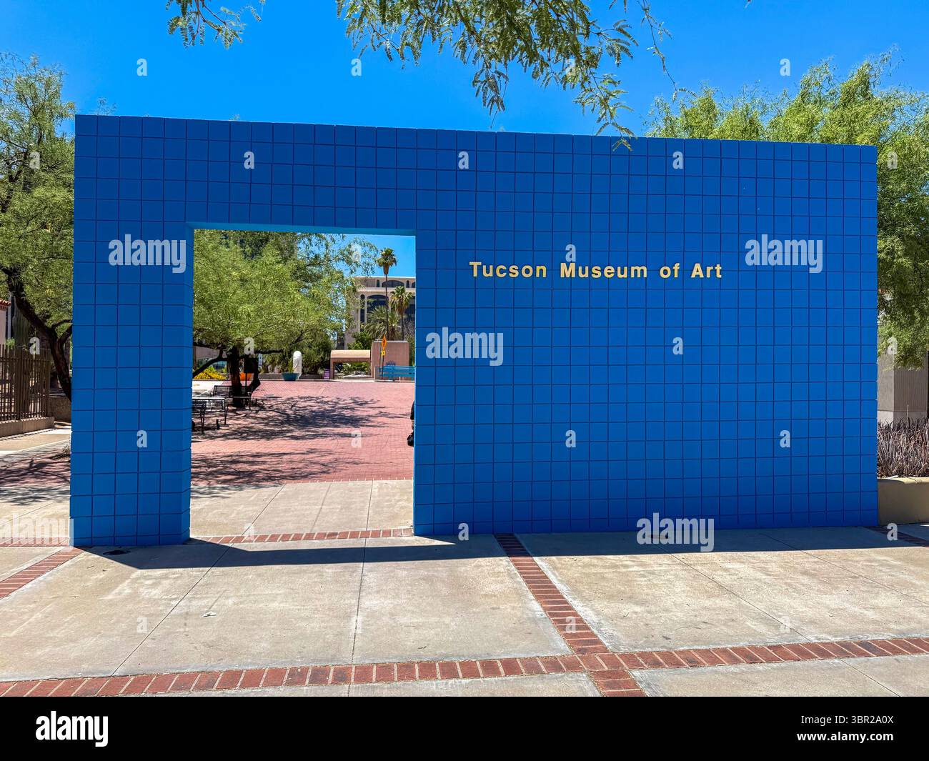 Local Artist painting of the tree of life and the native culture at the ...