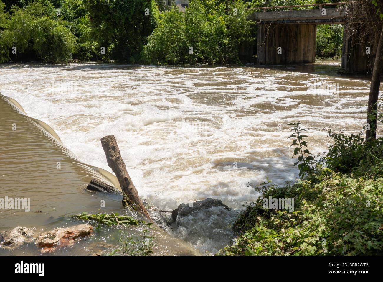 Texas 2025 muddy flood water released from flood control dam upstream ...