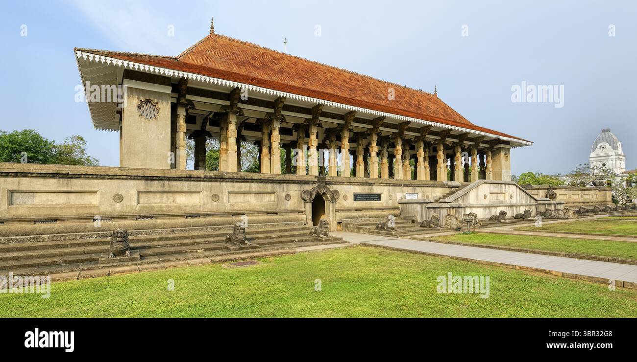 Independence Memorial Hall in Cinnamon Gardens, Colombo, Sri Lanka ...