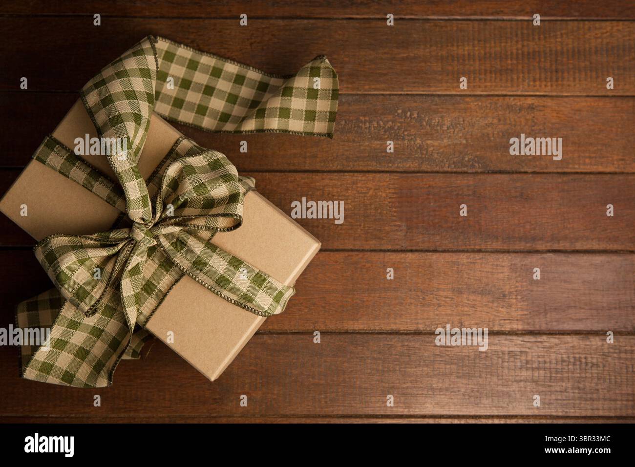 Overhead view present hi-res stock photography and images - Alamy