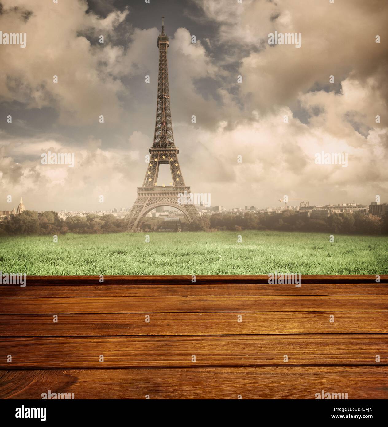 Eiffel tower global symbol hi-res stock photography and images - Alamy