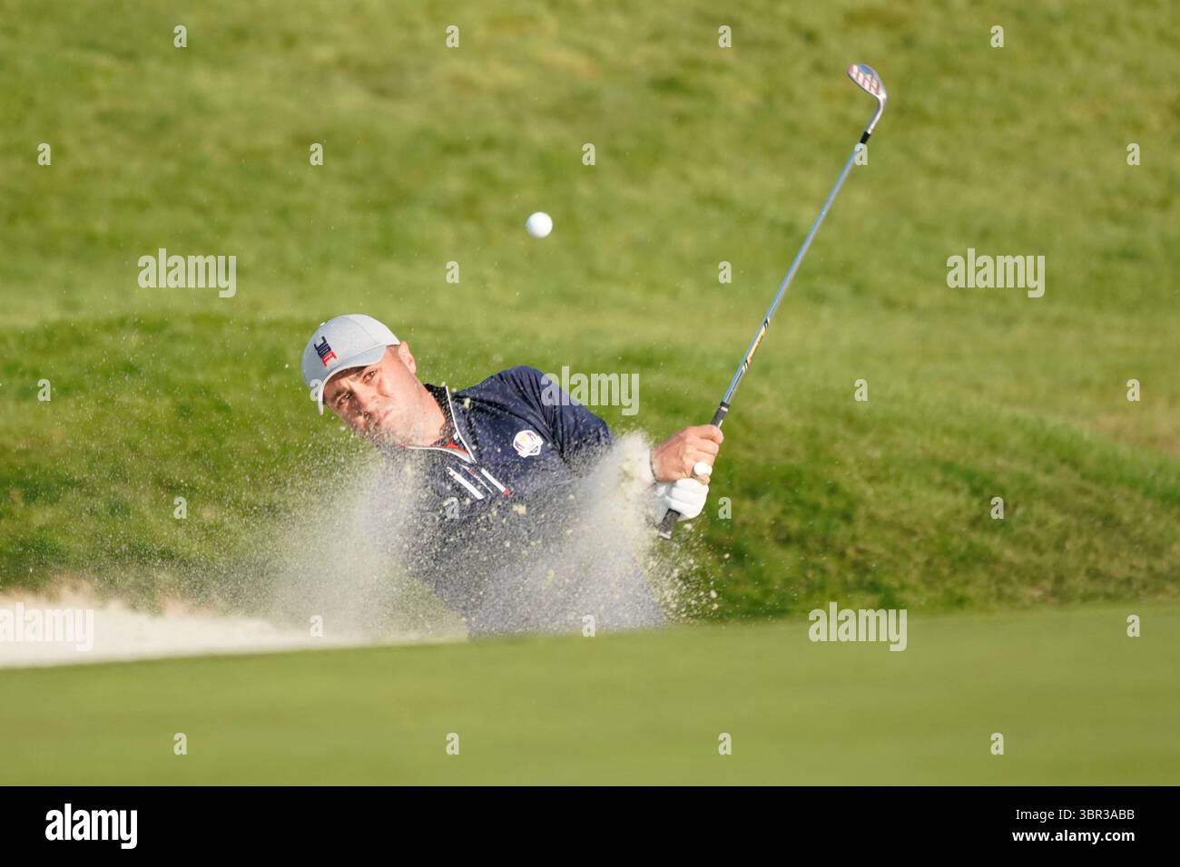 Justin thomas le golf national hi-res stock photography and images - Alamy