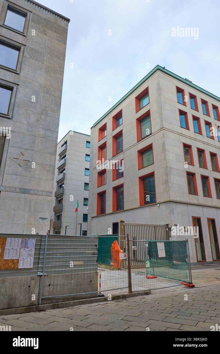 A good example of Fascist era severe, brutalist, architecture, design ...