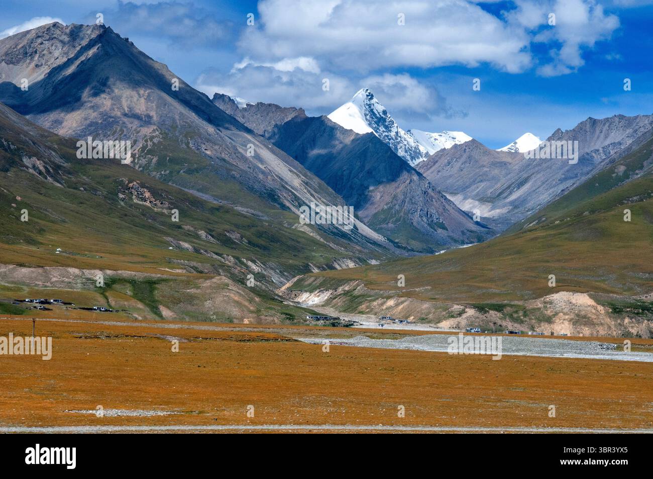 Kunlun culture hi-res stock photography and images - Alamy