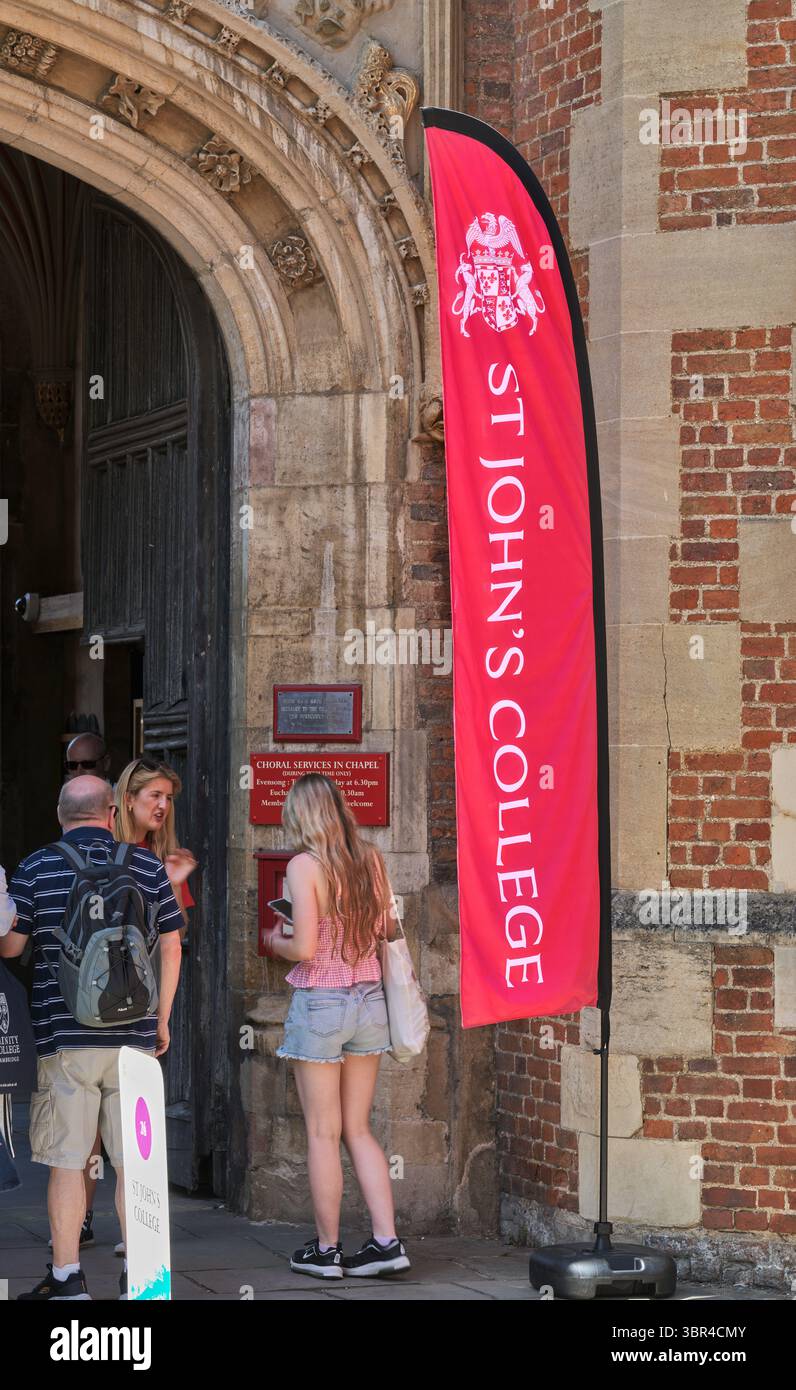 Open day for prospective students at St John's College, University of ...