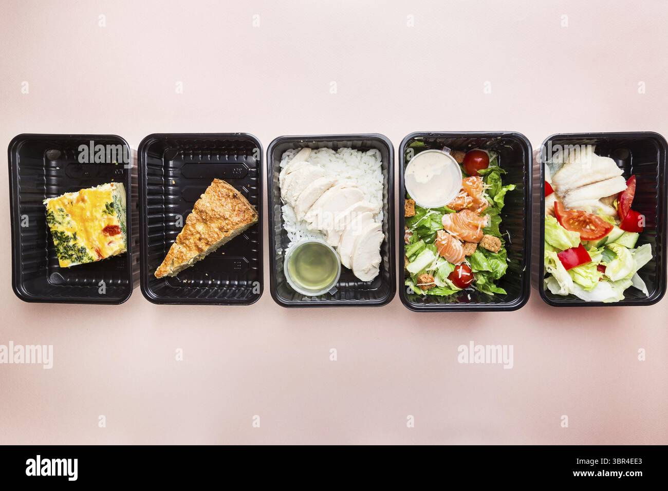 Healthy food delivery. Take away food for diet. Fitness nutrition ...