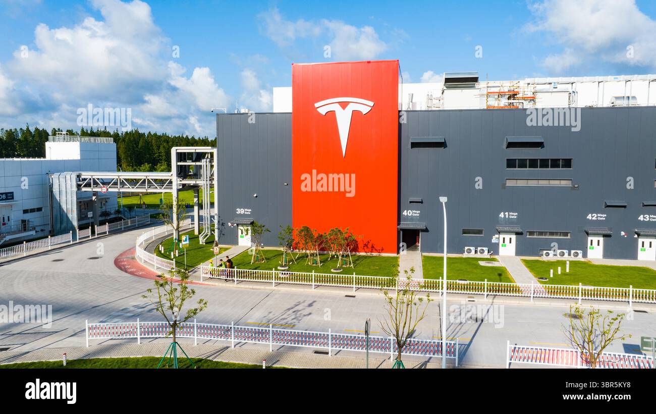 Aerial photo shows the Tesla's Mega factory in Shanghai, China, 9 July ...