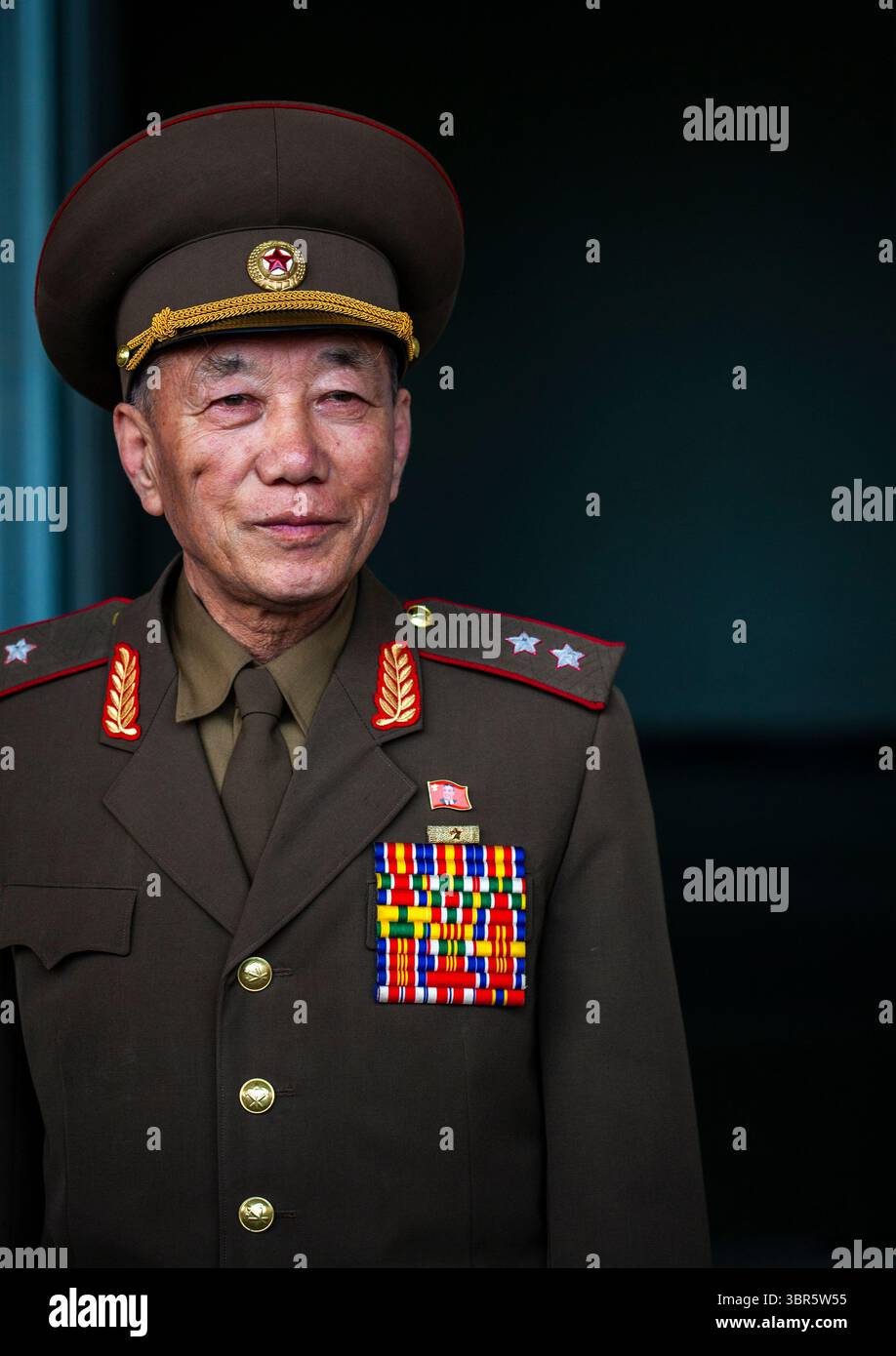 North Korean war veteran called general Pak Shan Su wearing medals, DGC ...